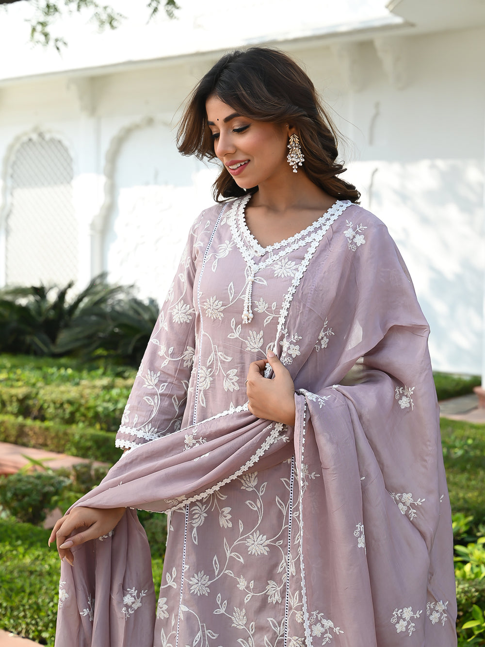 Latest Women Ethnic Wear & Dresses Collection | Mulmul.com