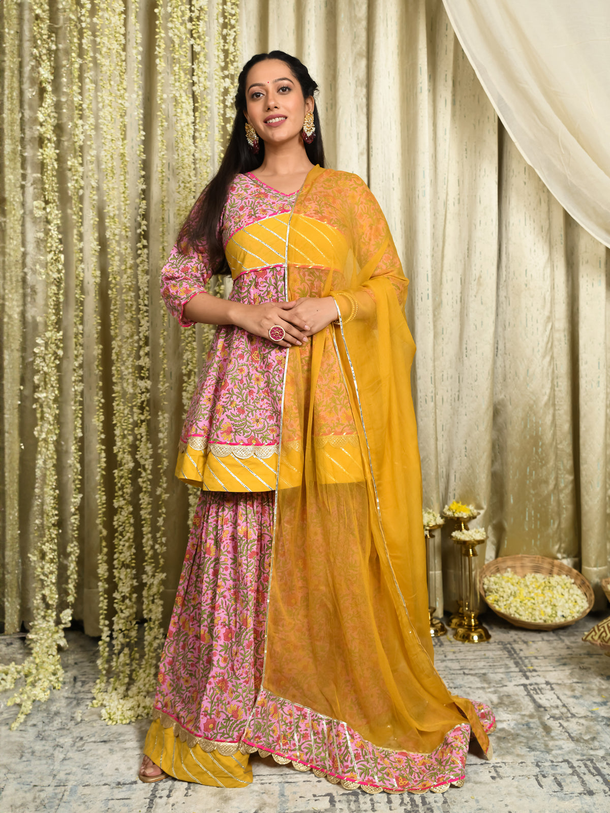 Buy Women Ethnic Wear, Sarees, Lenghas, Dresses | Mulmul