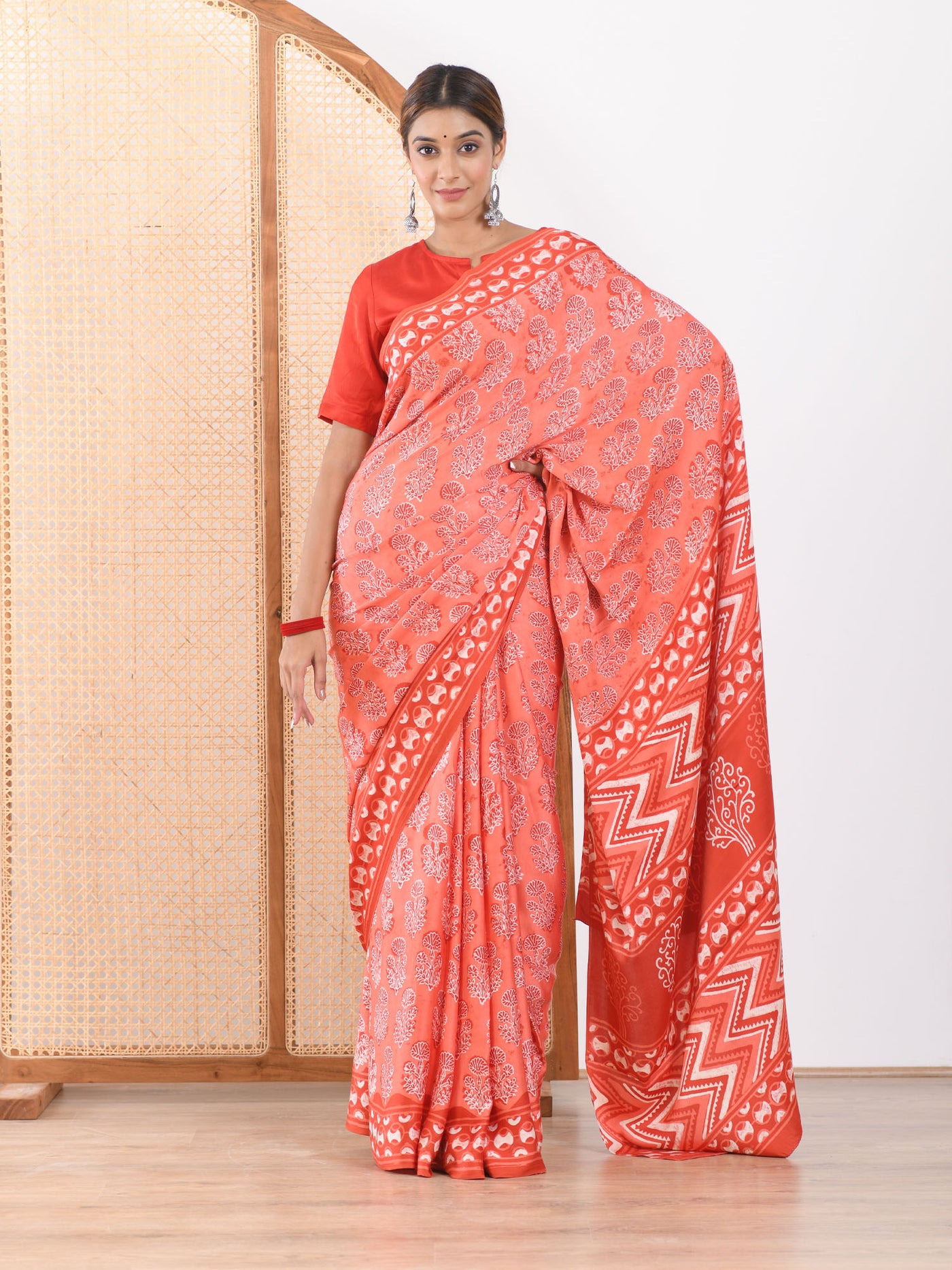 Buy Latest Designer Party Wear Indian Sarees | Mulmul.com